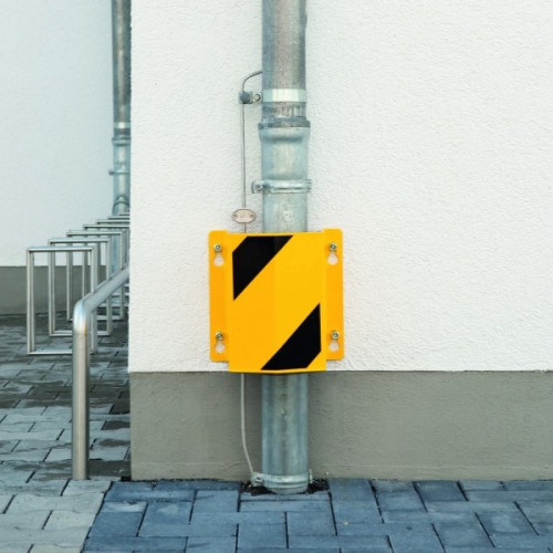 Yellow Galvanised Pipe Protectors Hardware Fabrication Pipe Protection ...